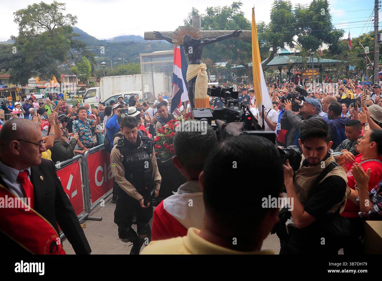 January 7, 2023, San Jose, Costa Rica: Romeri­a con el Santo Cristo de ...