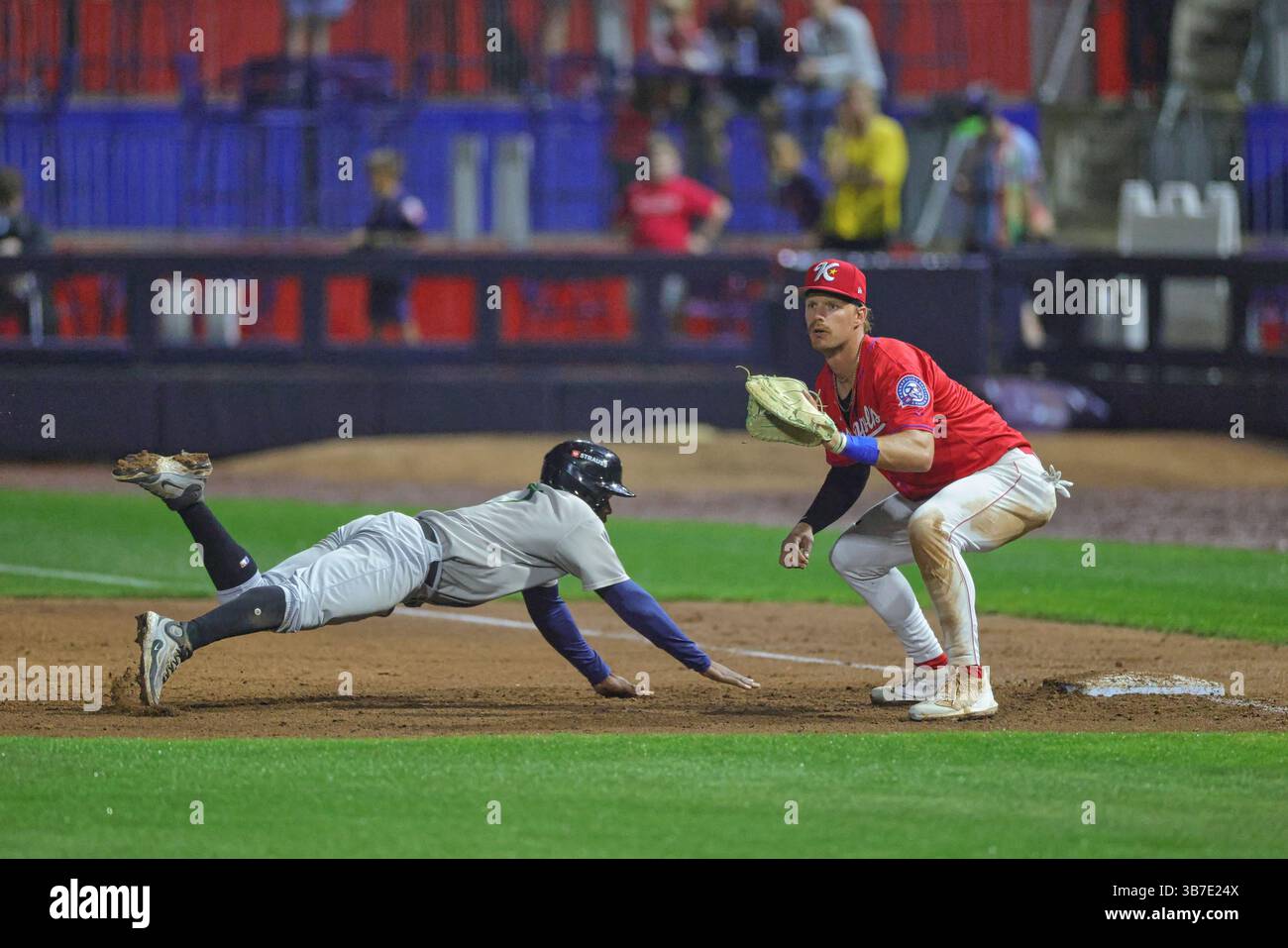 Kannapolis, NC: Kannapolis Cannon Ballers first base Lyle Miller-Green ...