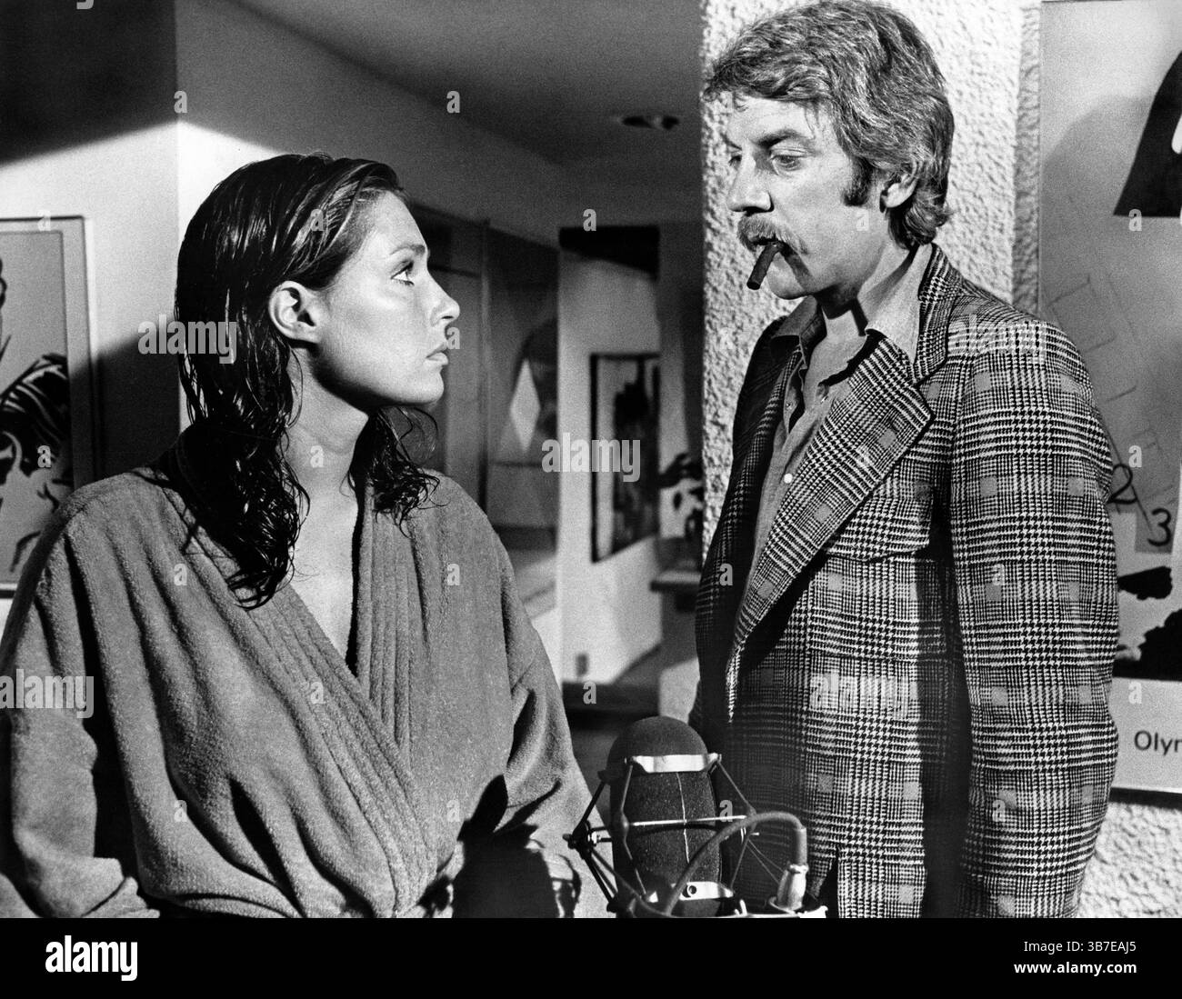 May 1, 2023, USA: Jennifer O'Neill, Donald Sutherland, on-set of the ...
