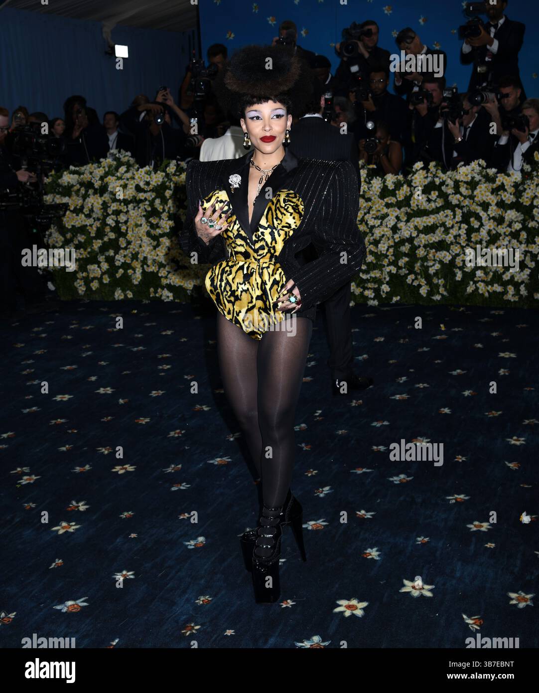 May 5, 2025, New York, Ny, United States: Doja Cat attends the 2025 Met ...