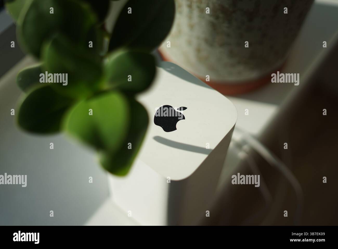 Apple AirPort Wi-Fi Base Station in Sustainable and Modern Business ...