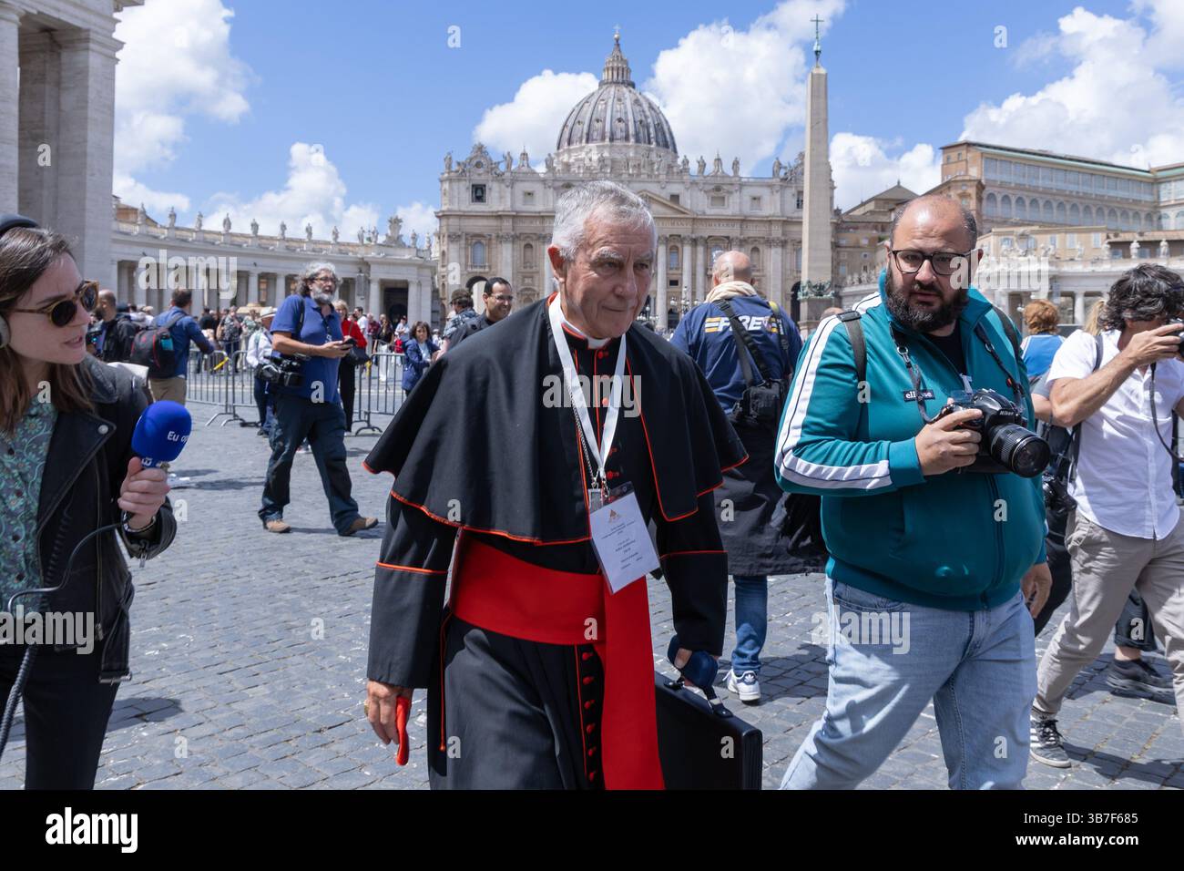 Rome, Italy. 06th May, 2025. Cardinal John Atcherley Dew leaves St ...