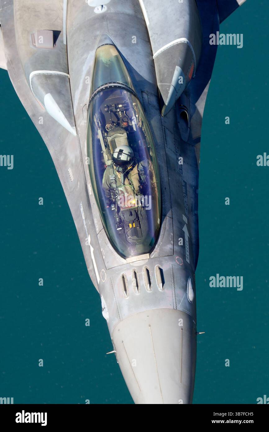 A Greek Air Force General Dynamics F-16 Fighting Falcon fitted with ...