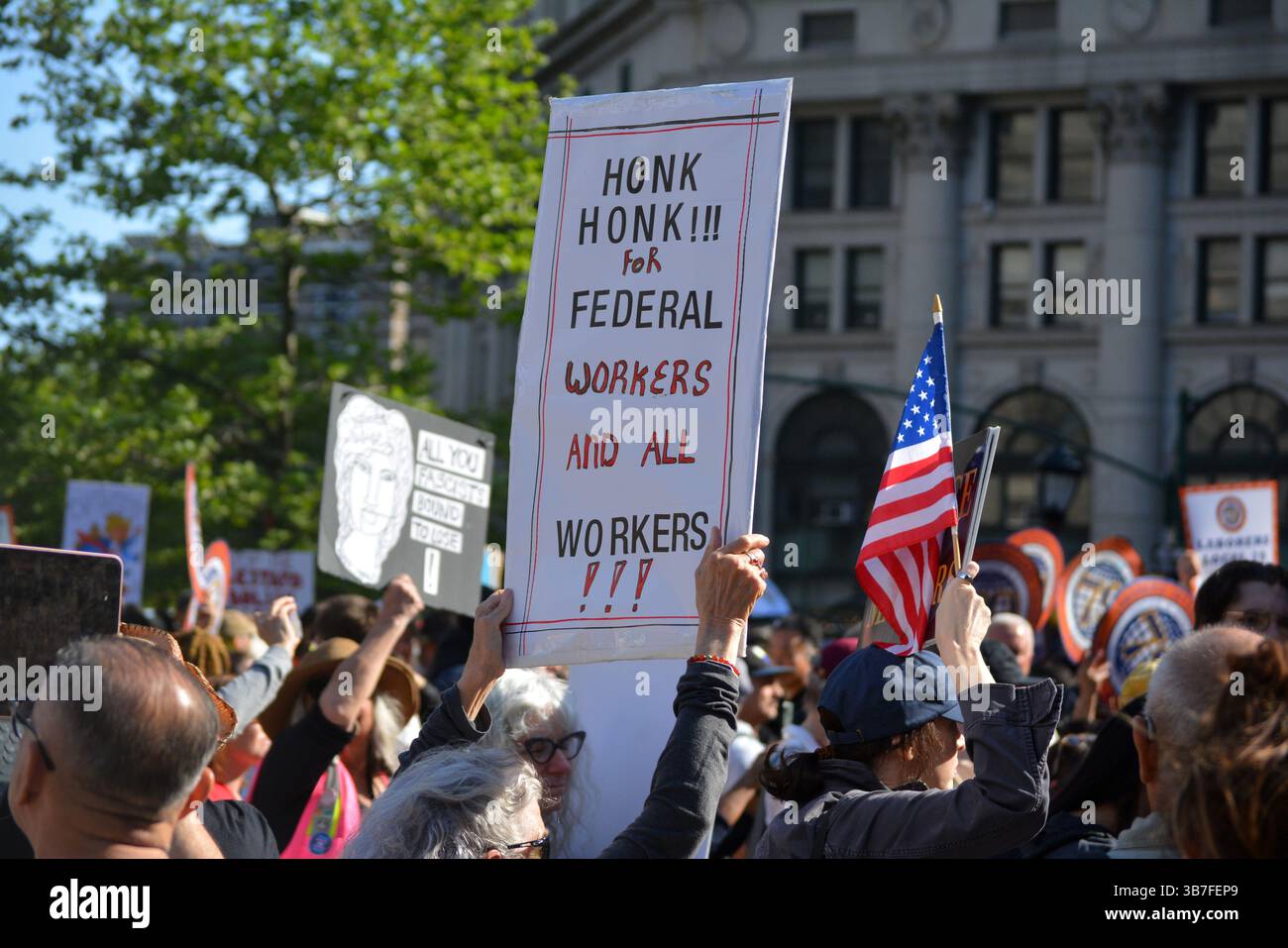 Federal workers against doge hi-res stock photography and images - Alamy