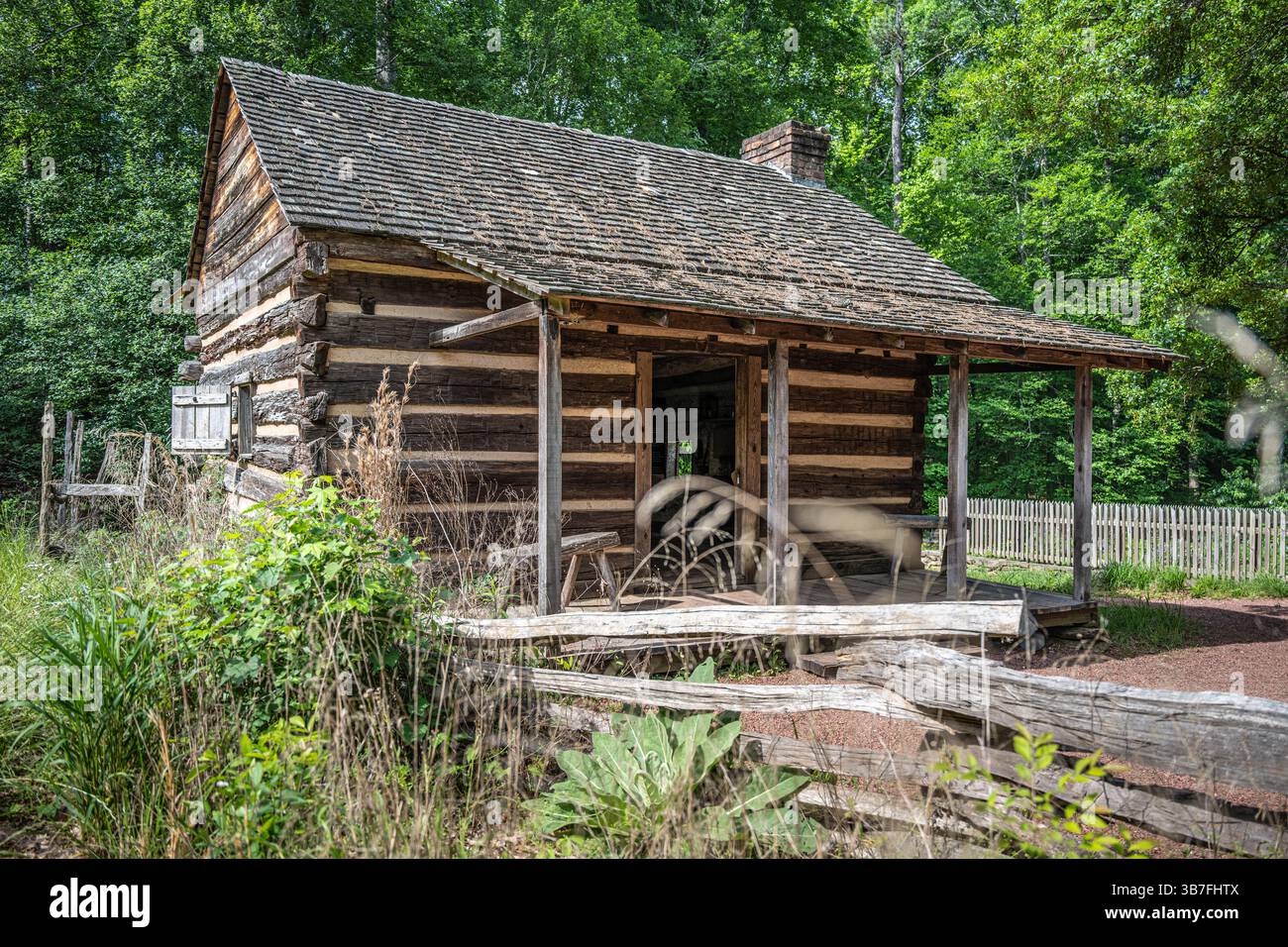 19th century Smith Farm slave cabin exhibit at the Atlanta History ...
