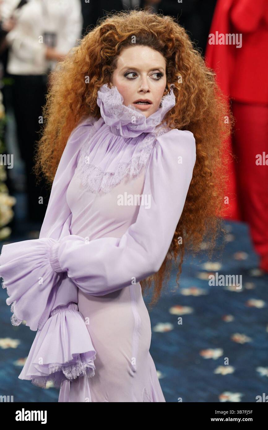 Ny. 05th May, 2025. Natasha Lyonne at arrivals for The 2025 Costume ...