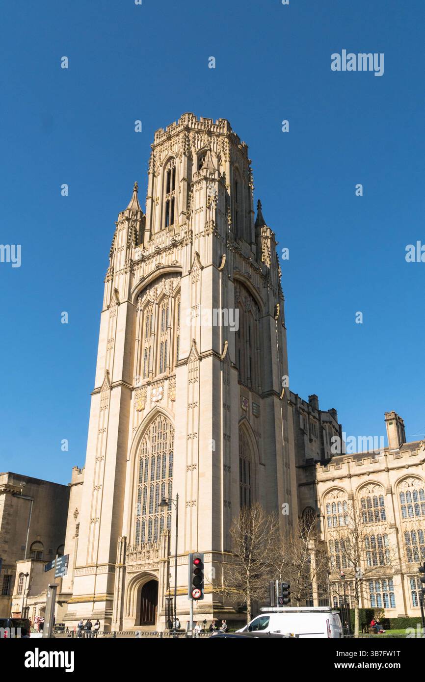 The Wills Memorial Building (university of bristol) in memory of Henry ...