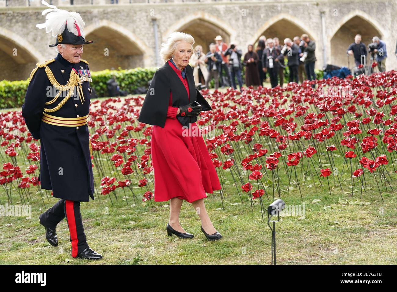 Queen Camilla with the Constable of the Tower of London, General Sir ...