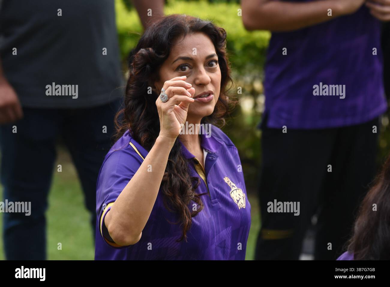 Bollywood Actress and KKR Co-owner Juhi Chawla with 40 Shahoshi Ranis ...