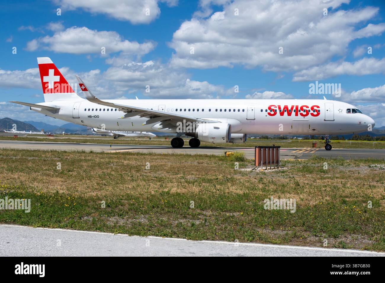 Avion de swiss air hi-res stock photography and images - Alamy