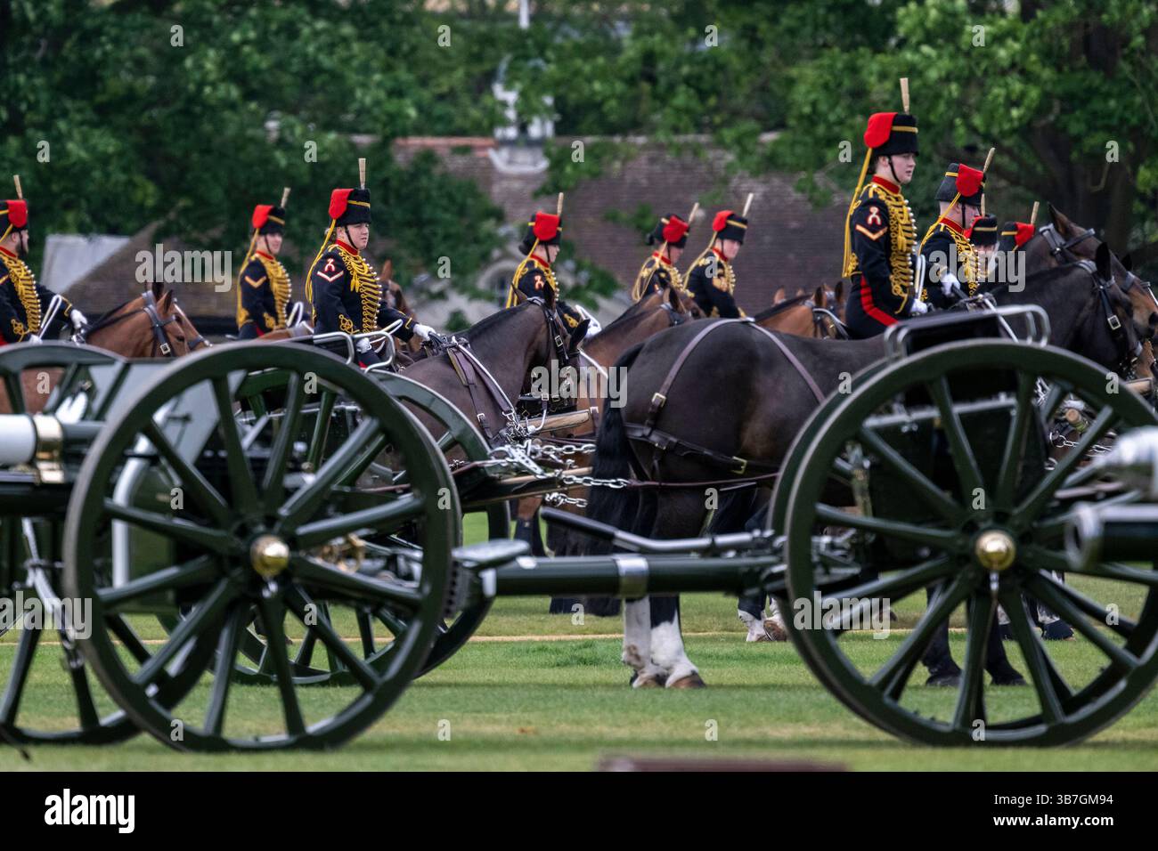 London, UK. 6 May 2025. Members of The King’s Troop Royal Horse ...