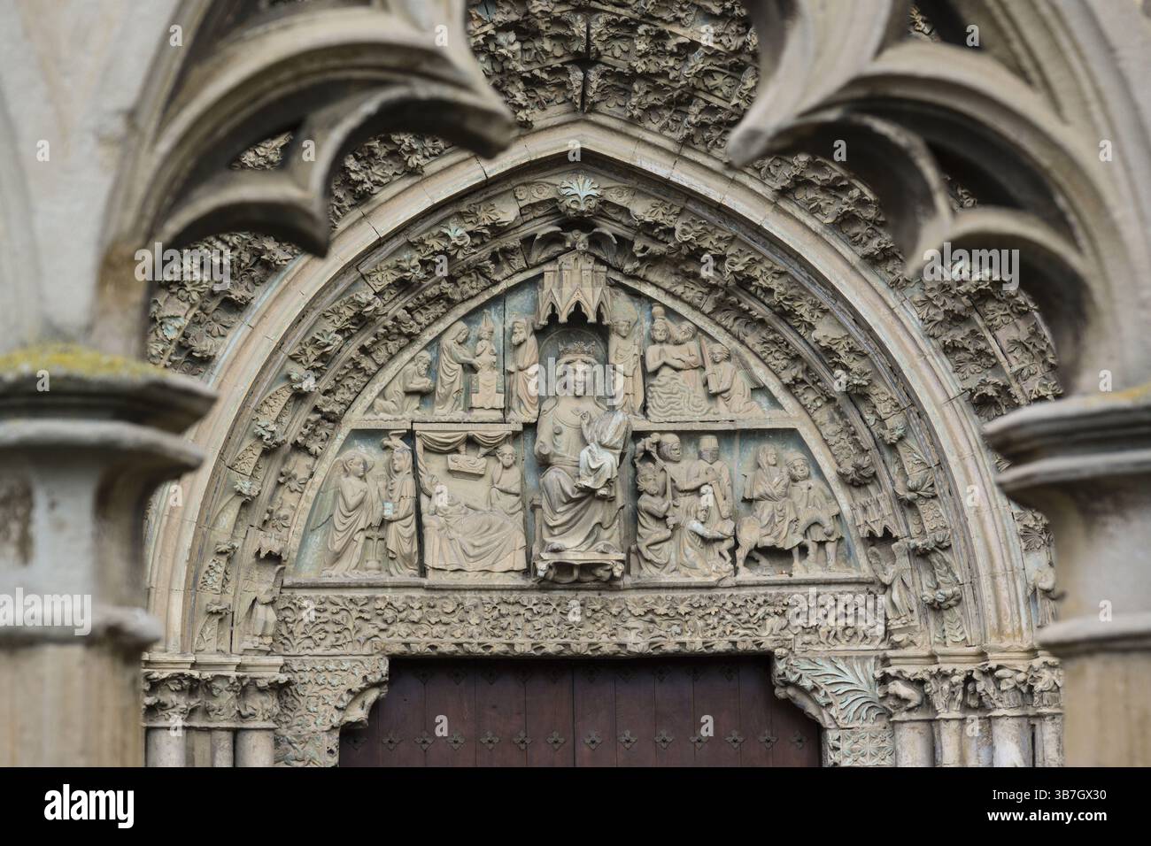 Portada labrada, iglesia de Santa Maria, siglo XIII, Olite, comunidad ...