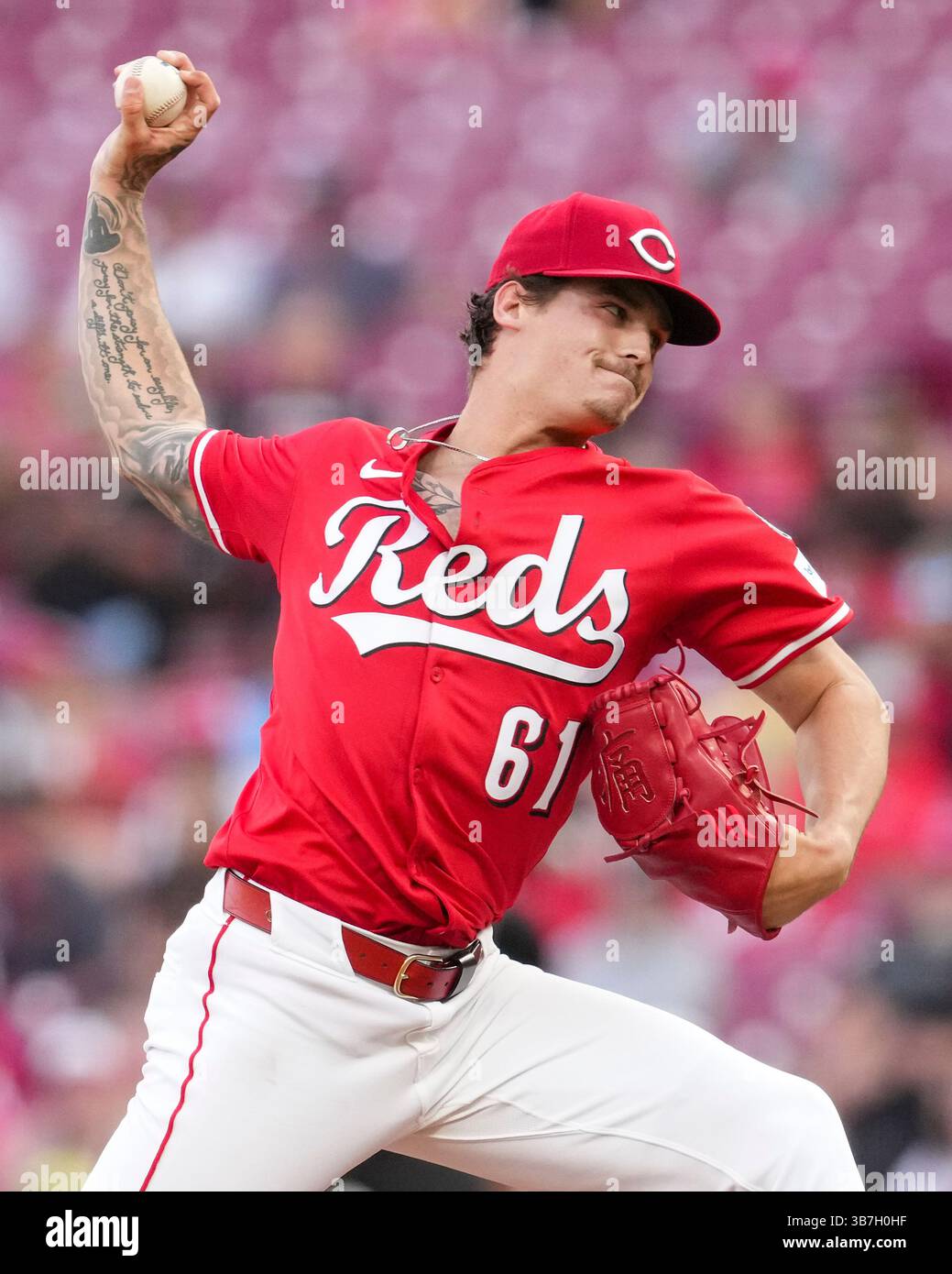 Cincinnati Reds pitcher Chase Petty throws during the second baseball ...