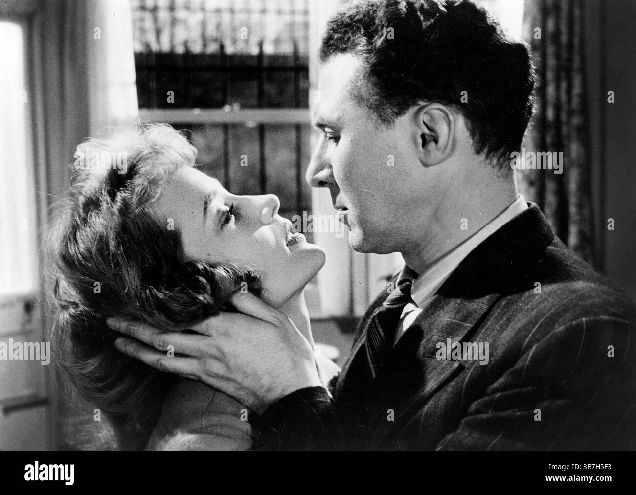 Actress sylvia syms hi-res stock photography and images - Alamy