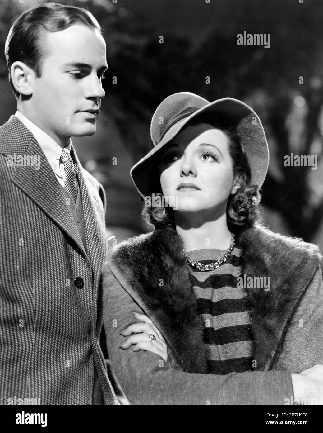 November 17, 2022, USA: Richard Carlson, Janet Gaynor, on-set of the ...