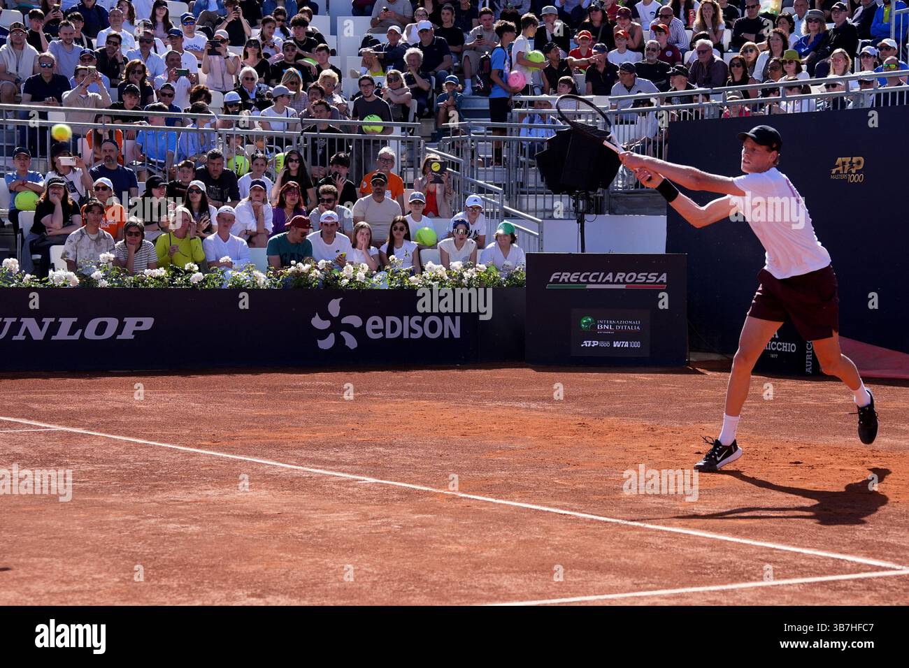 Roma, Italia. 06th May, 2025. Jannik Sinner during the training session ...