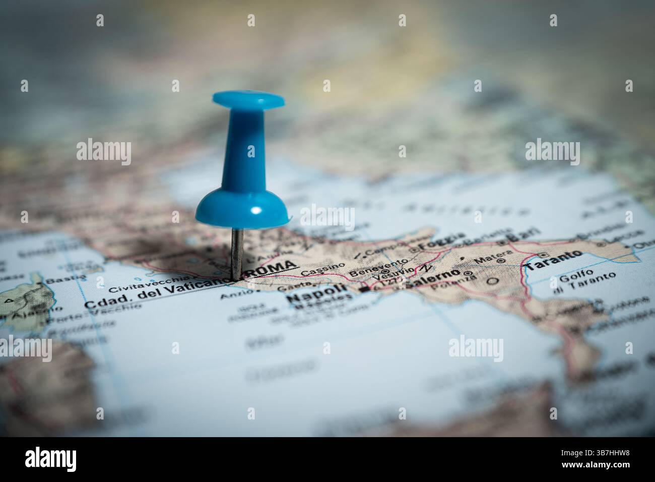 Location italy push pin hi-res stock photography and images - Alamy