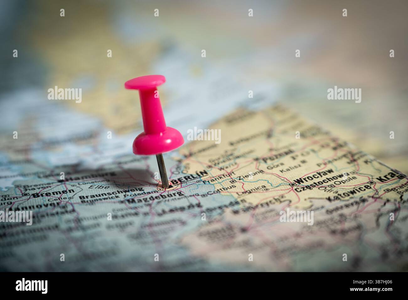Marking map cartography hi-res stock photography and images - Alamy