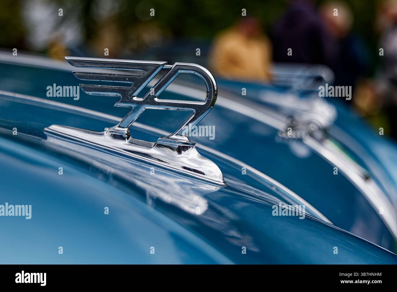 Austin Atlantic bonnet emblem Stock Photo - Alamy