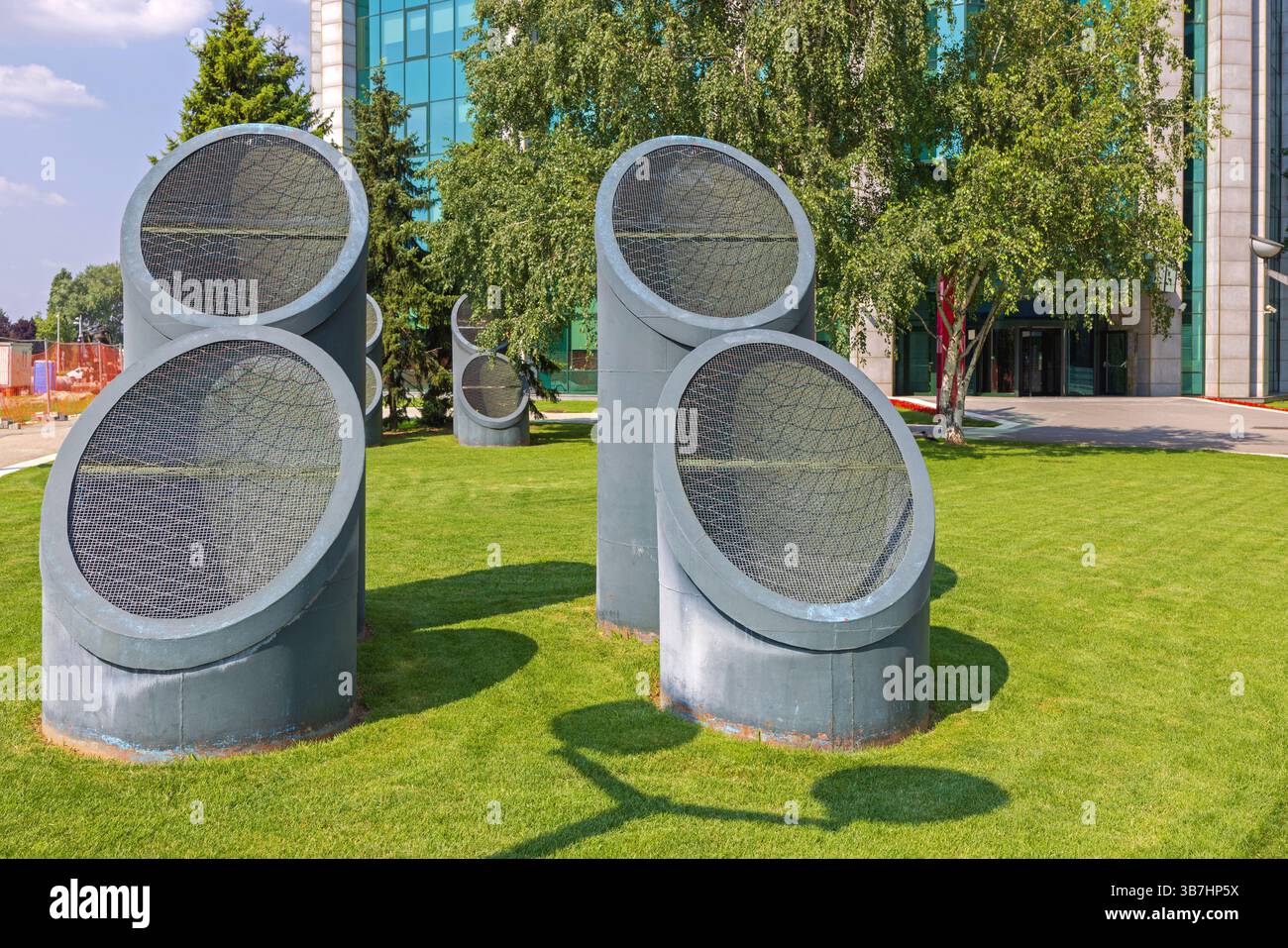 Open air metro hi-res stock photography and images - Alamy