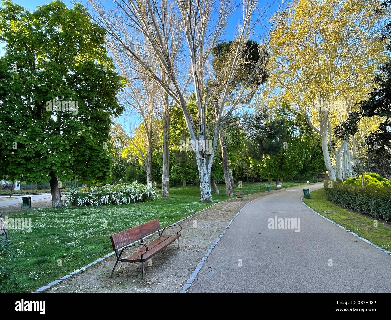 Jardines de retiro hi-res stock photography and images - Alamy