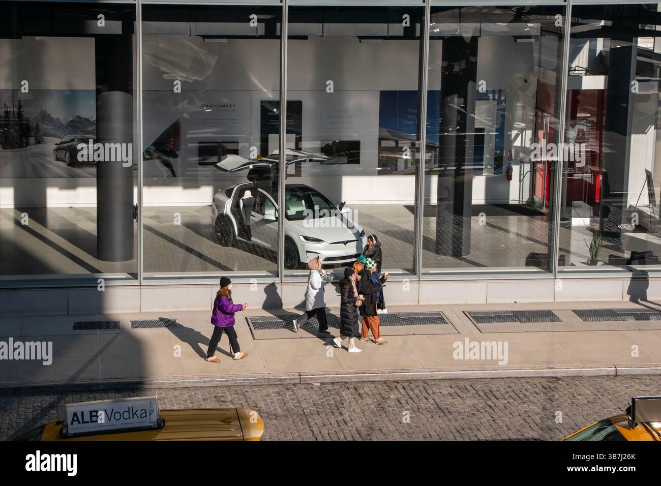 Manhattan, NYC, NY, USA, Tesla car showroom, people and cars, New York ...