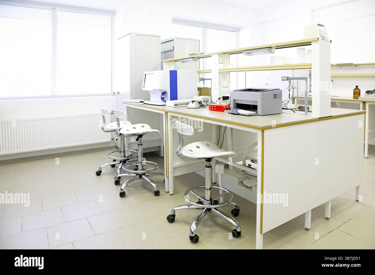 Modern interior of biological laboratory in research centre Stock Photo ...