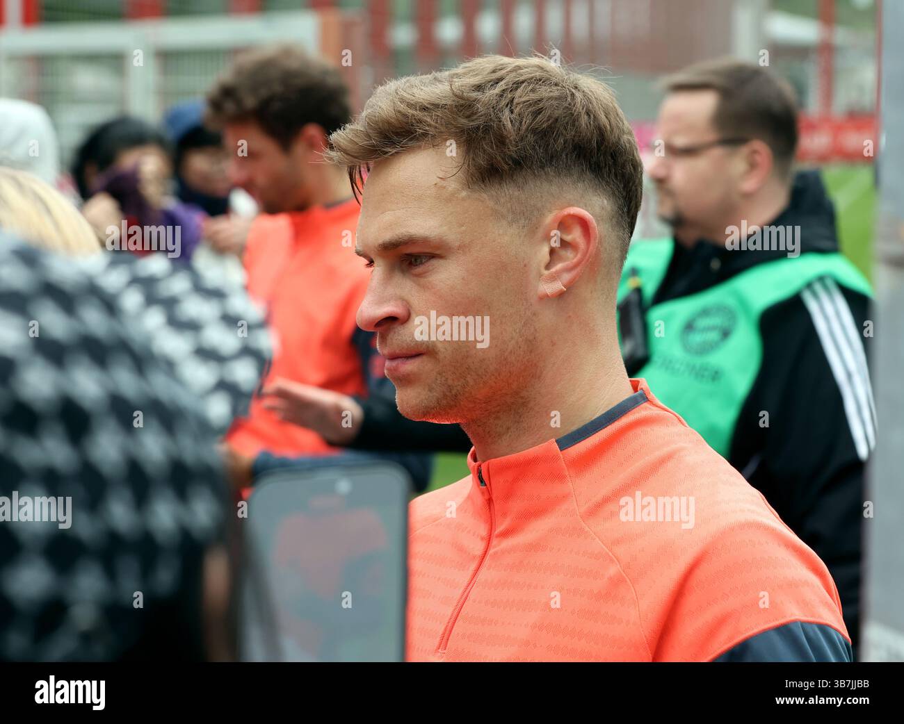 Fussball, Herren, Saison 2024/2025, FC Bayern München, Training Joshua ...