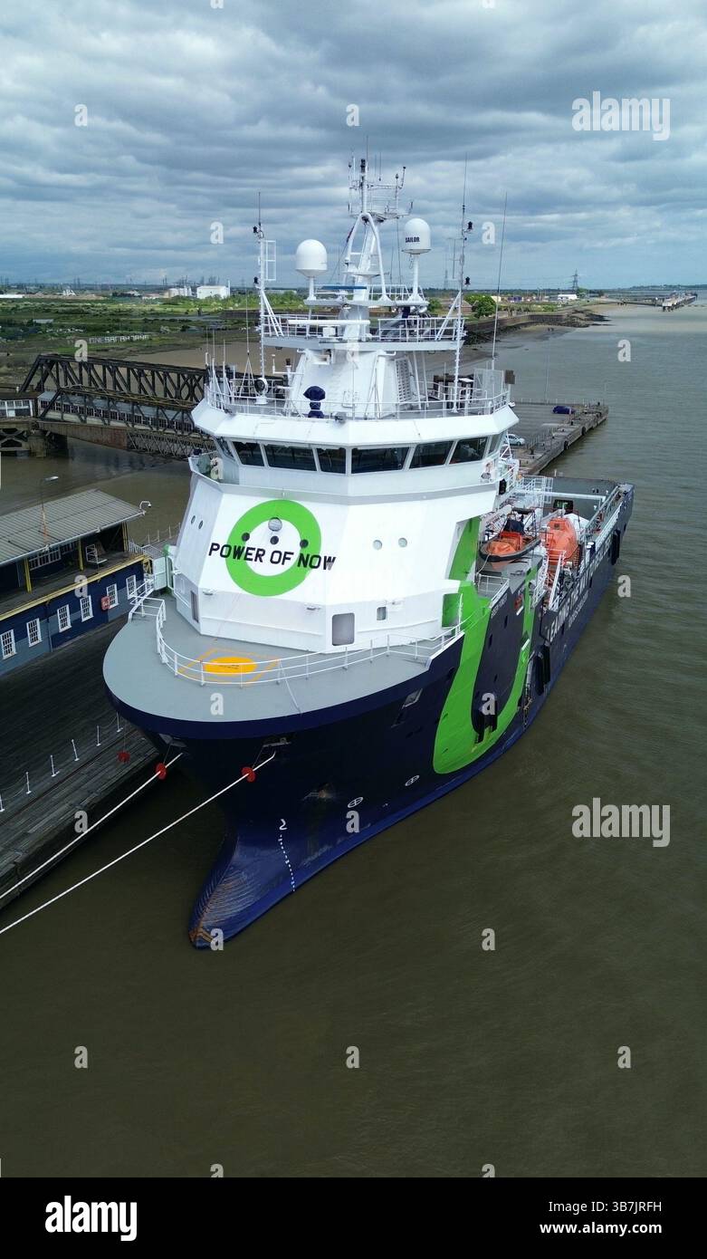 Green Pioneer the world’s first duel fuelled ammonia and diesel powered ...