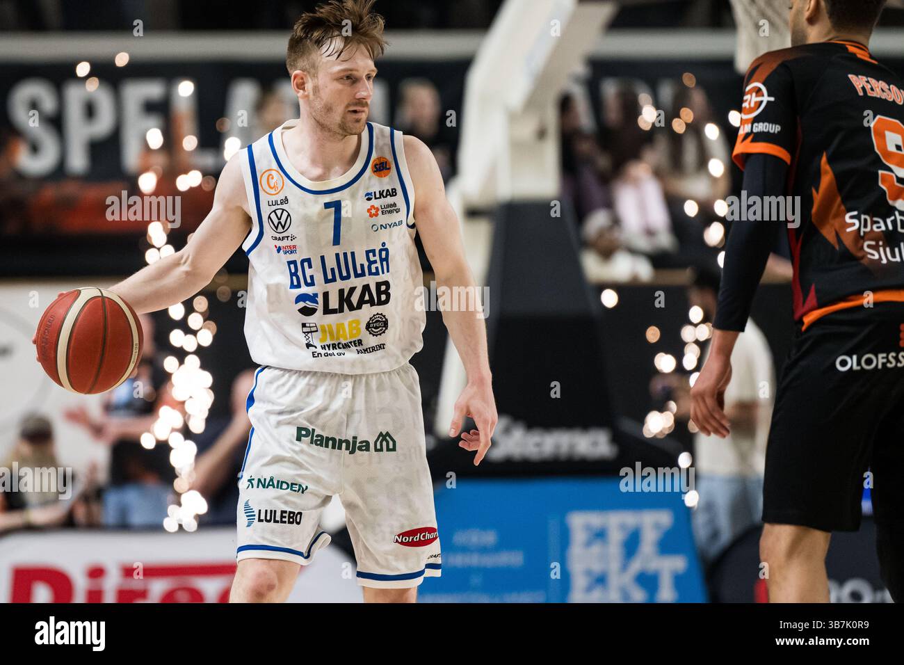 250506 Luleås Gustav Hansson under semifinal sju i herrarnas SBL mellan ...