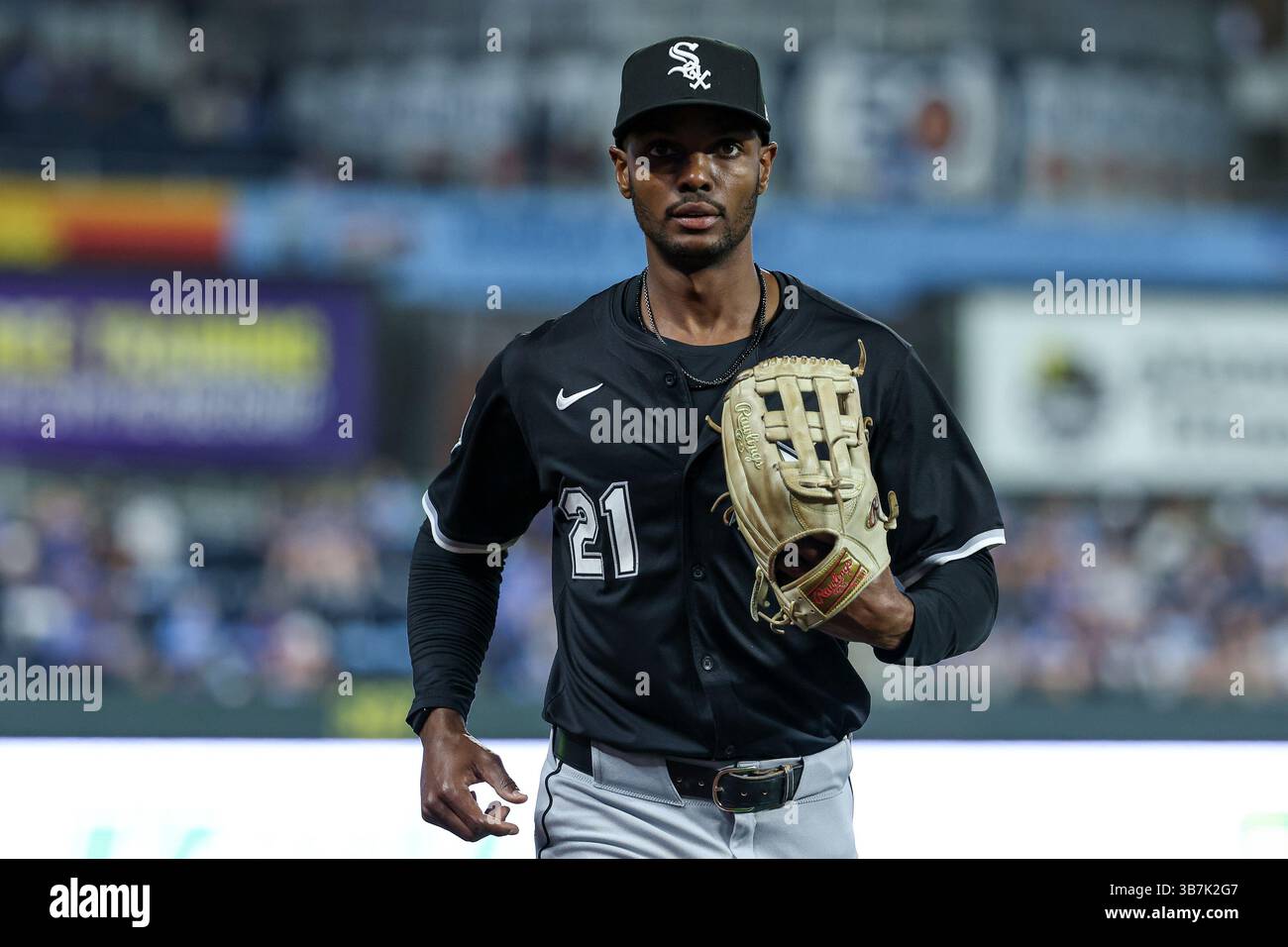 May 5, 2025: Chicago White Sox left fielder Michael A. Taylor (21) is ...