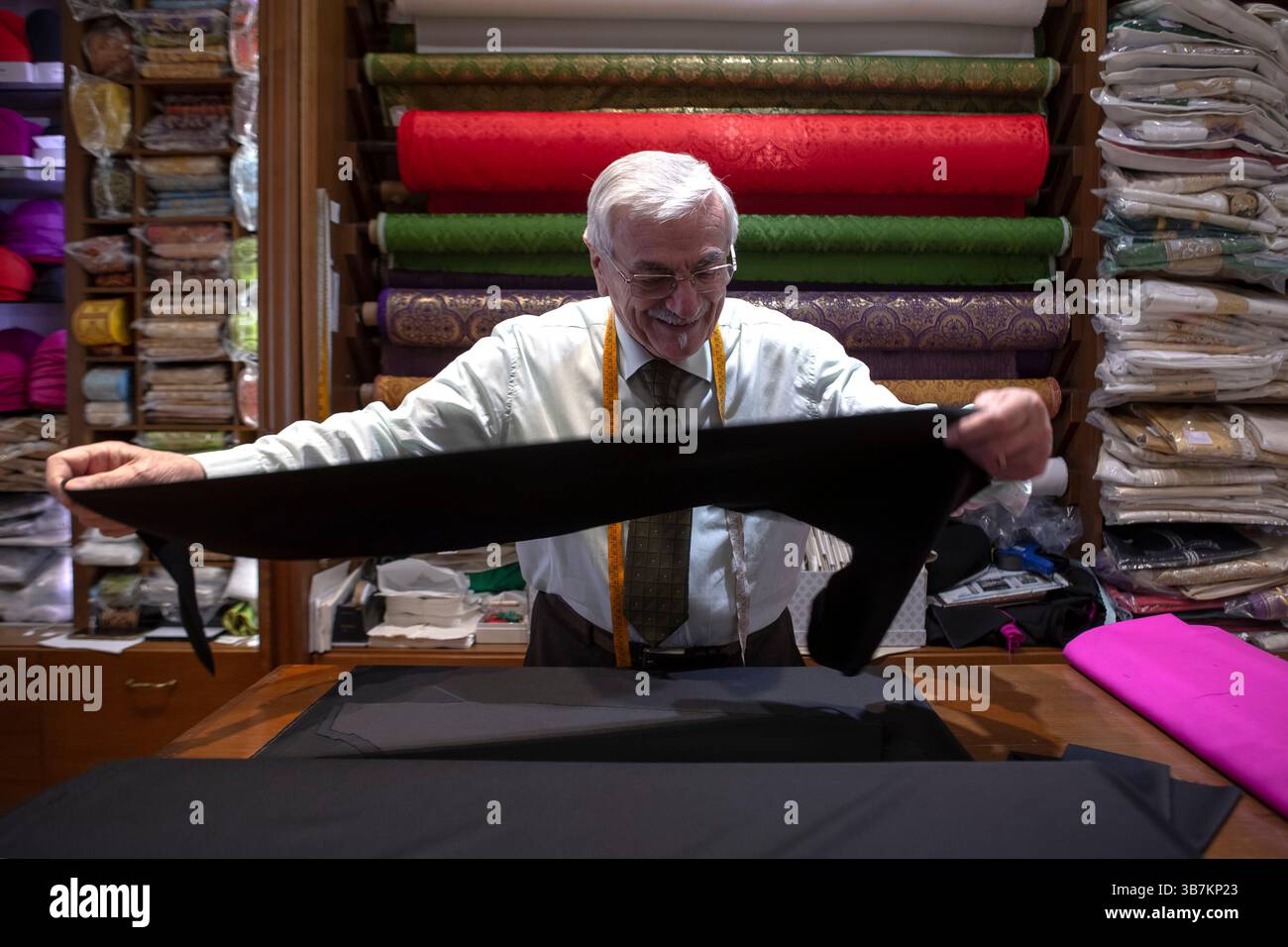 Rome, Italy, 06 May 2025. The tailor Raniero Mancinelli in his atelier ...