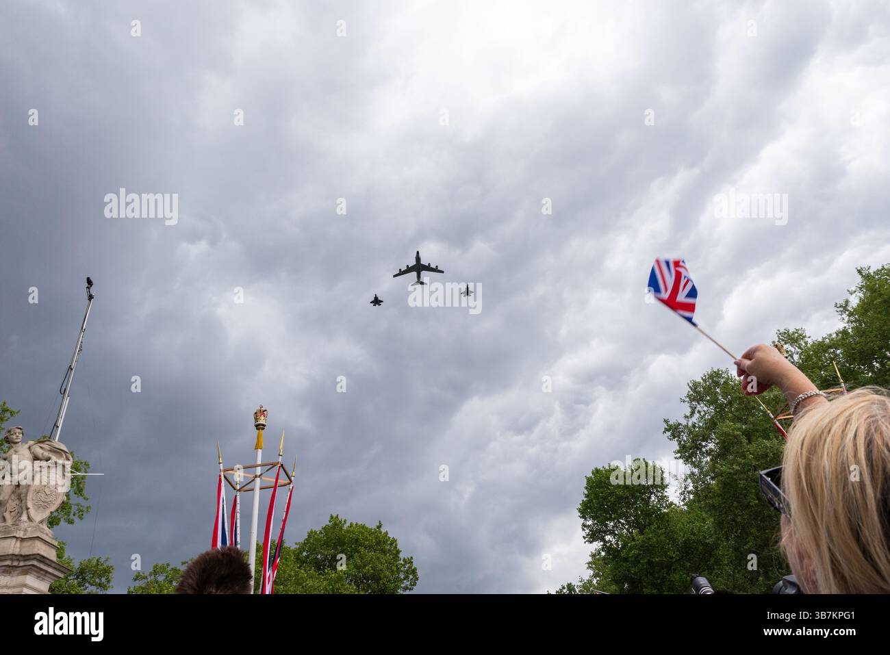 VE Day 80th anniversary RAF flypast over The Mall, London, UK. Royal ...