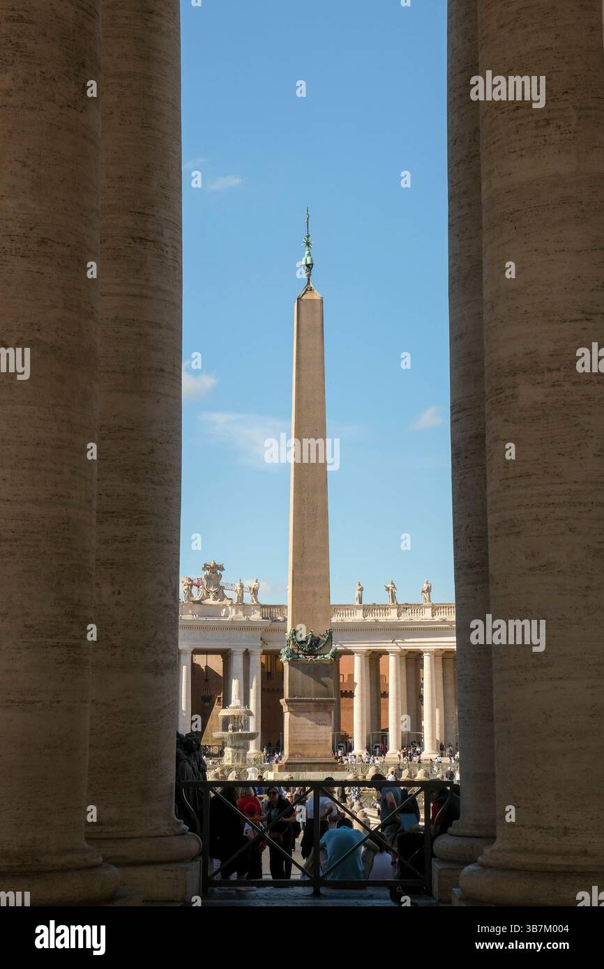One day before the opening of the conclave General view of the obelisk ...