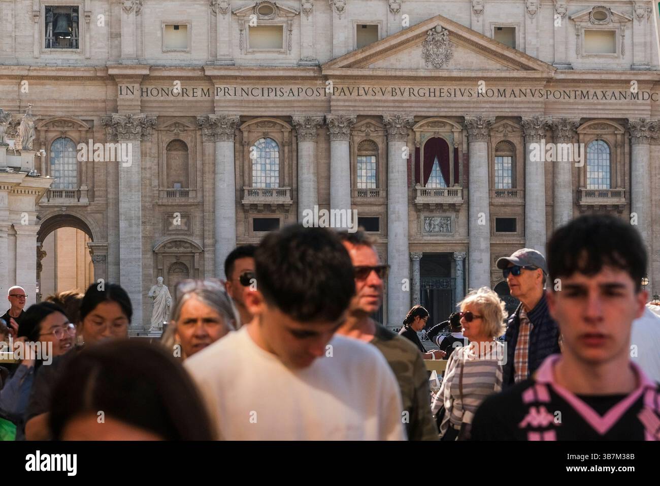 The Benediction loggia of St. Peter's Basilica. The conclave to elect a ...