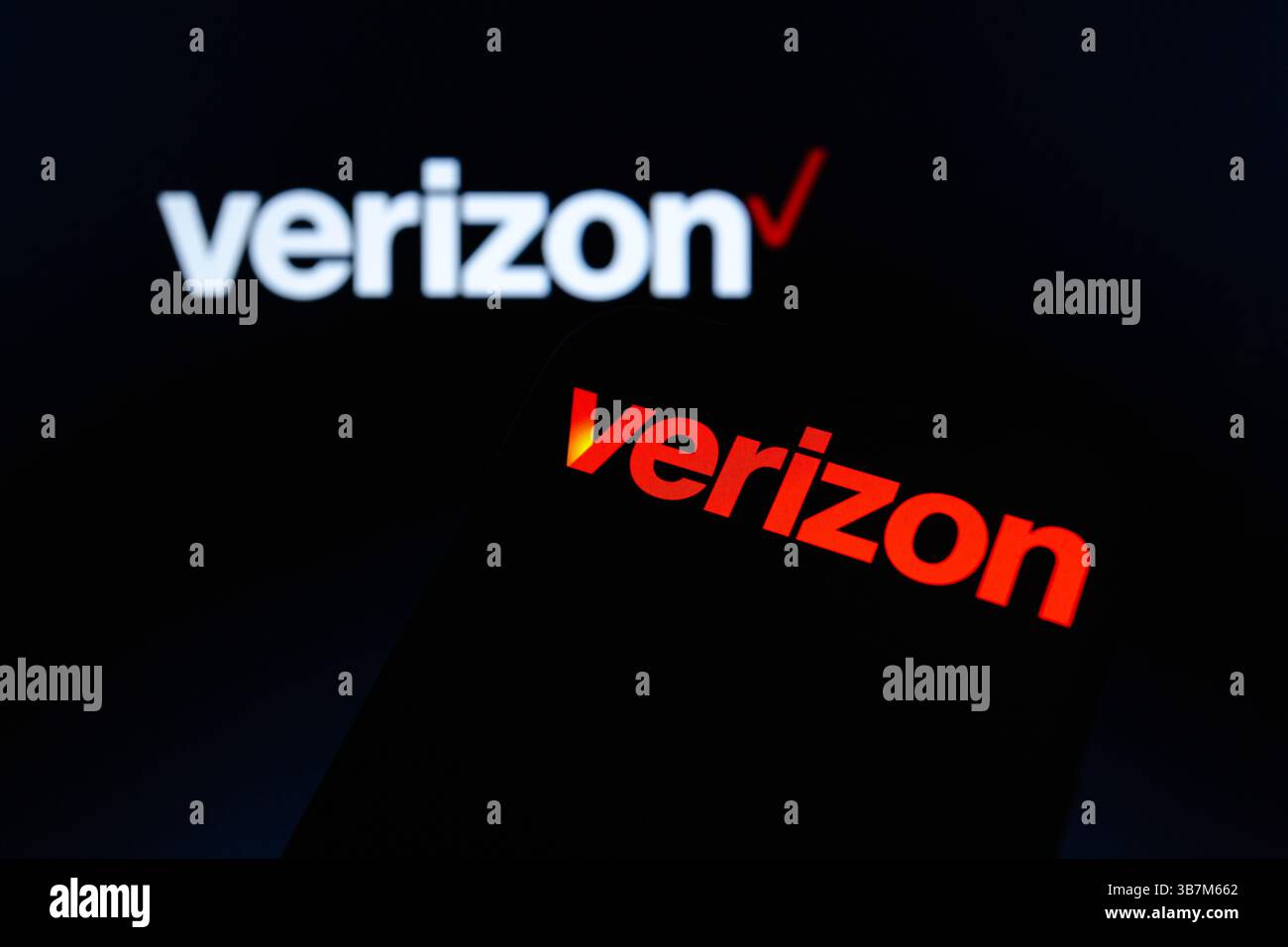 June 26, 2024, Asuncion, Paraguay: Verizon new logo is displayed on a ...