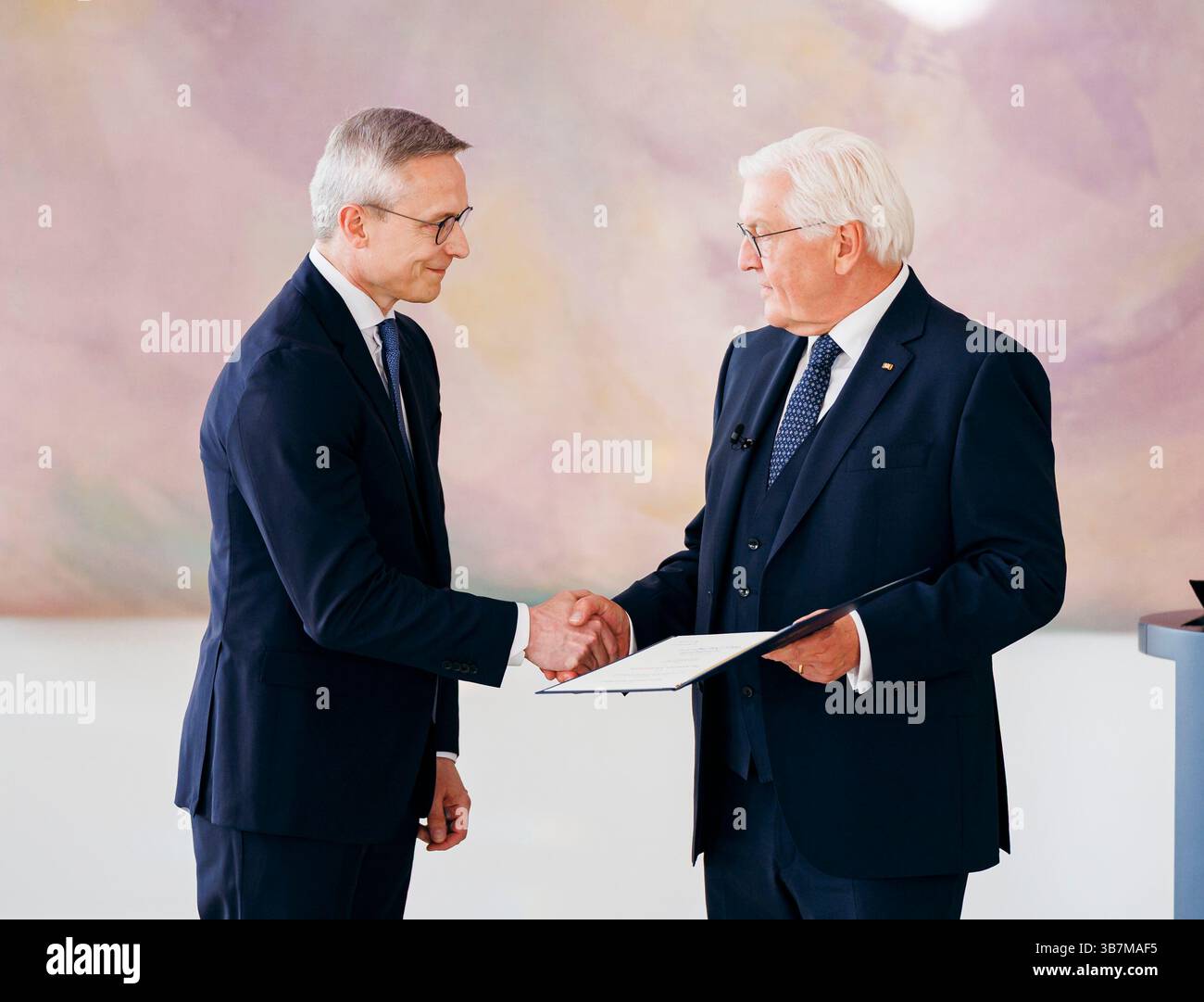 Berlin, Deutschland. 06th May, 2025. Federal President Frank-Walter ...