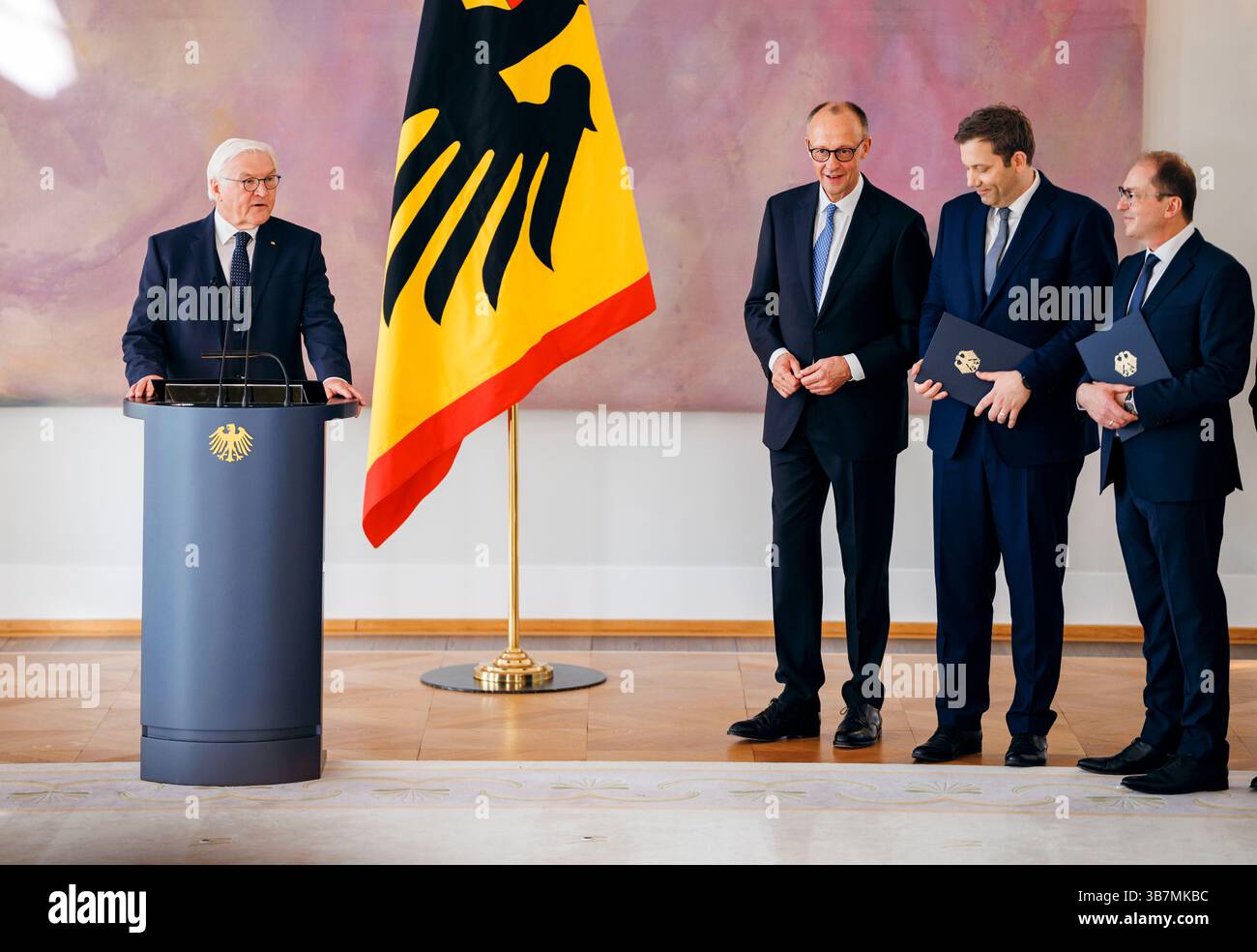 Berlin, Deutschland. 06th May, 2025. Federal President Frank-Walter ...