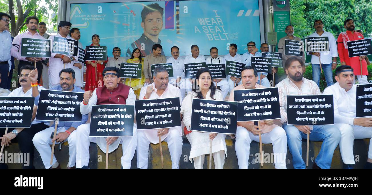 NEW DELHI, INDIA - MAY 6: Delhi BJP president Virendra Sachdeva and ...