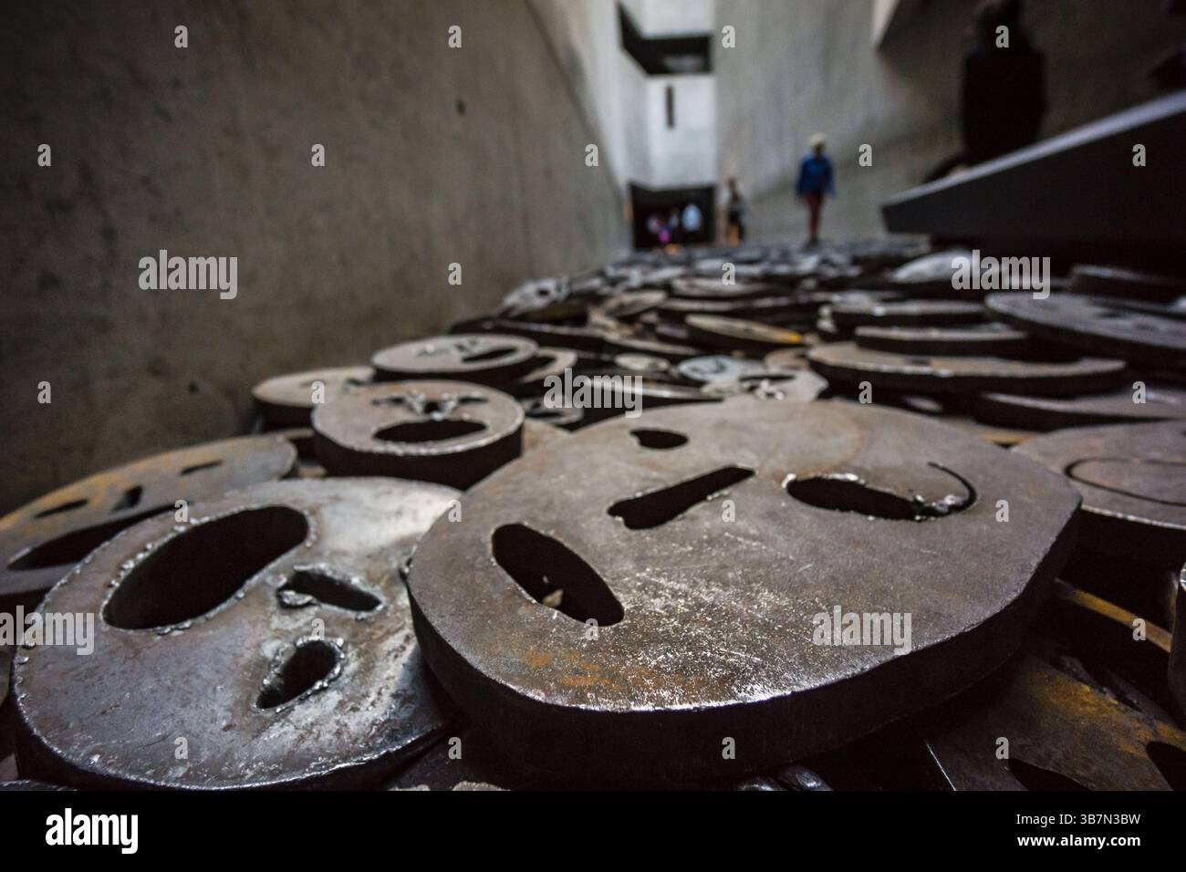 Shalechet, -fallen leaves-, artist installation by Menashe Kadishman ...