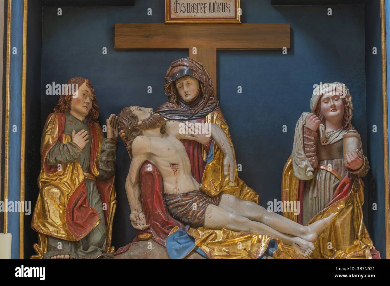 Side altar with the Deposition of Christ, St Mary is the Catholic ...