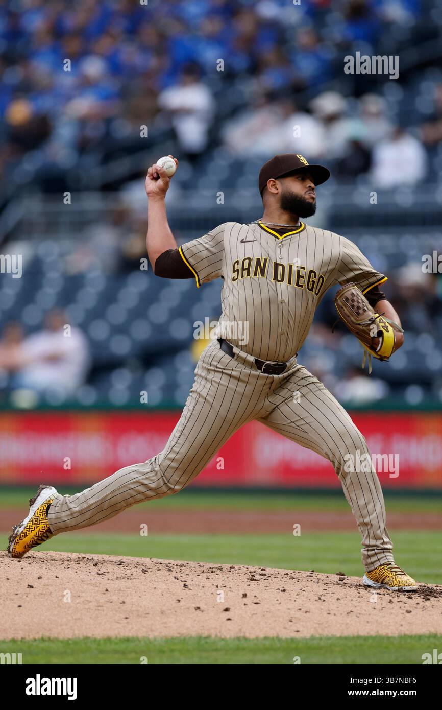 PITTSBURGH, PA - MAY 03: San Diego Padres pitcher Randy Vásquez (98 ...
