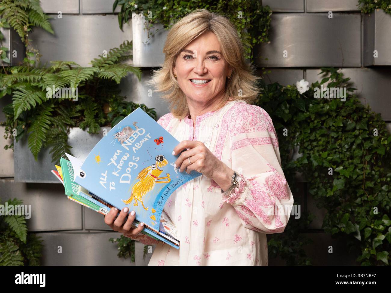 EDITORIAL USE ONLY Anthea Turner attends the Oscar???s Book Prize, at ...
