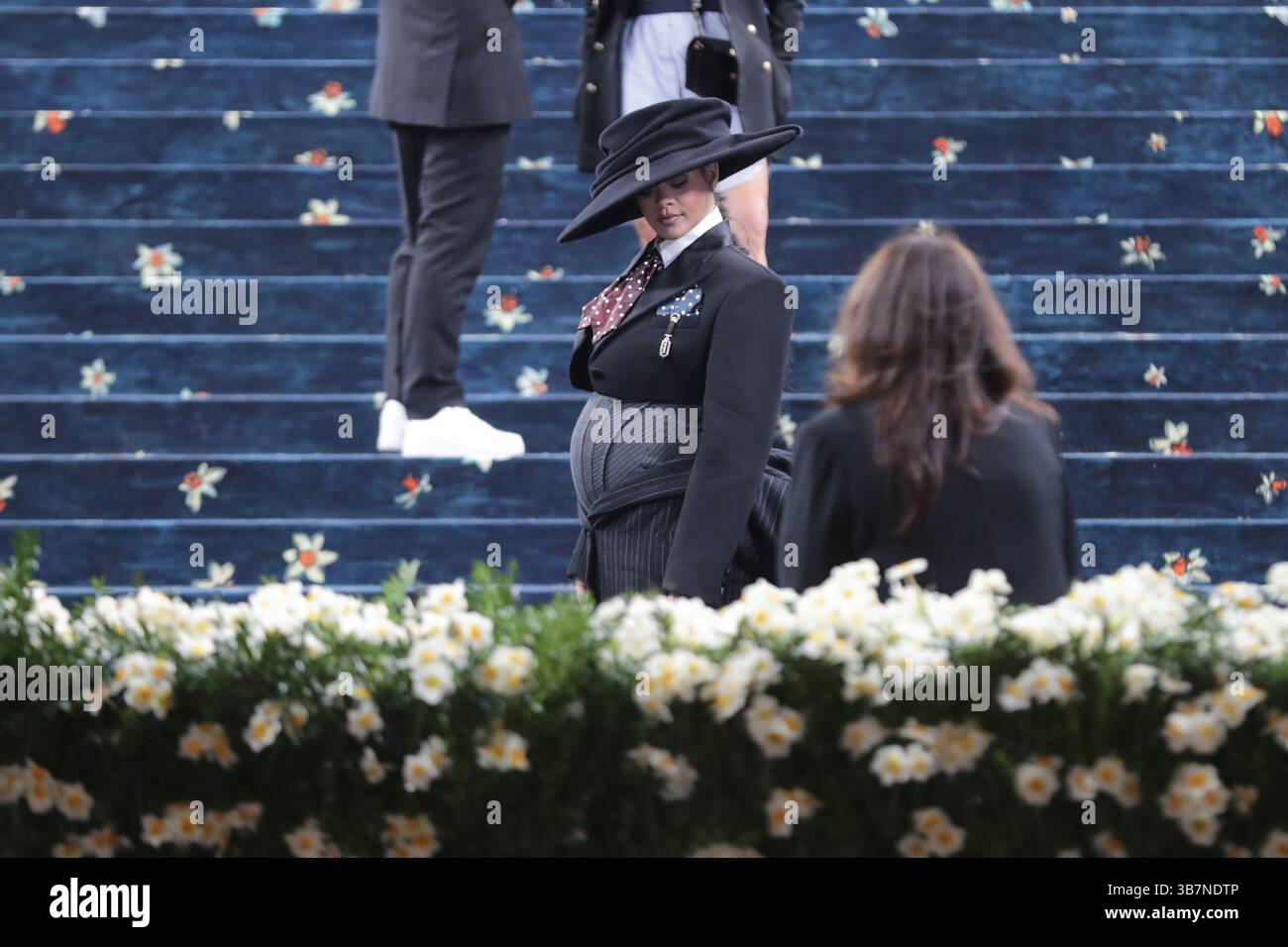 NEW YORK, NEW YORK - MAY 05: The 2025 Met Gala, held at the ...