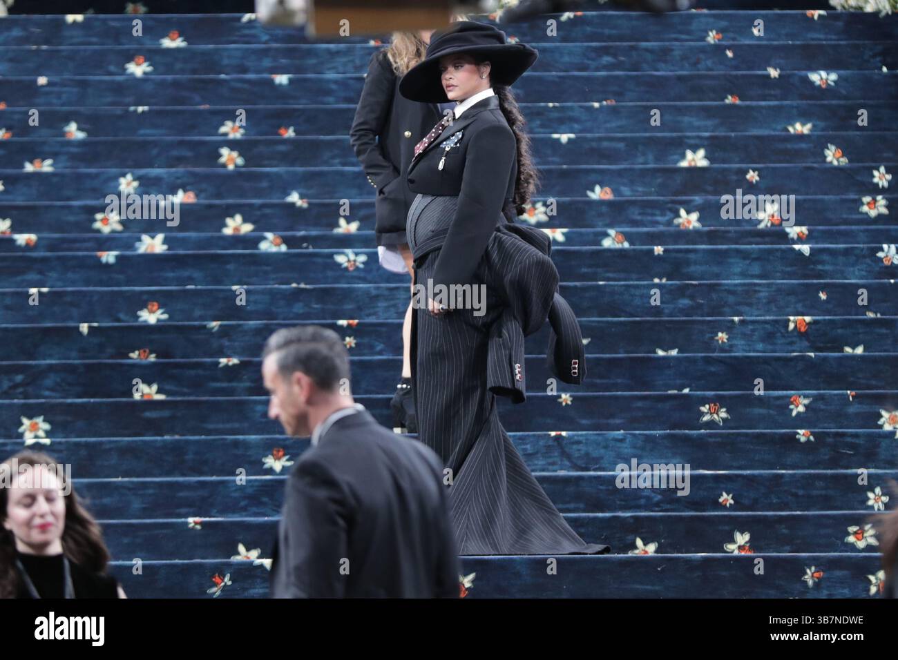NEW YORK, NEW YORK - MAY 05: The 2025 Met Gala, held at the ...