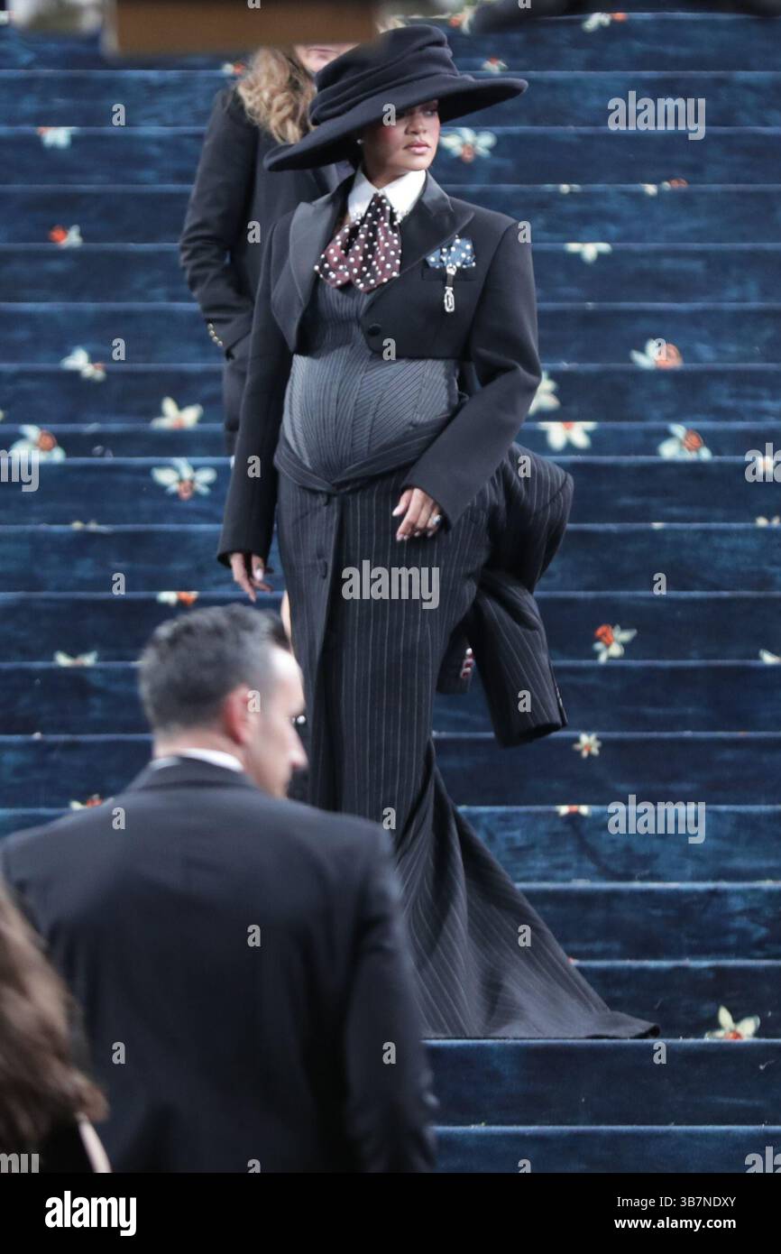 NEW YORK, NEW YORK - MAY 05: The 2025 Met Gala, held at the ...