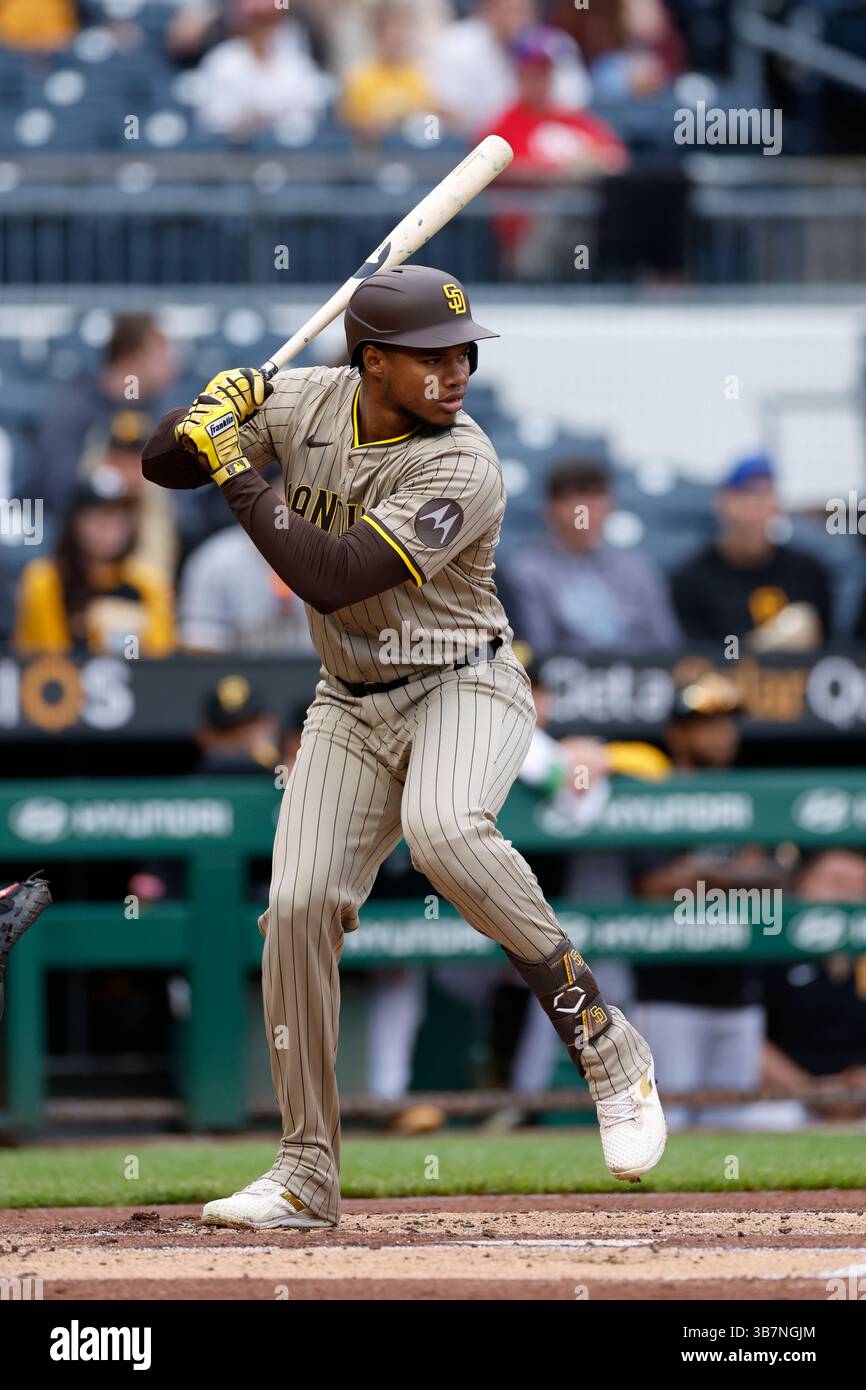 PITTSBURGH, PA - MAY 03: San Diego Padres outfielder Oscar Gonzalez (39 ...
