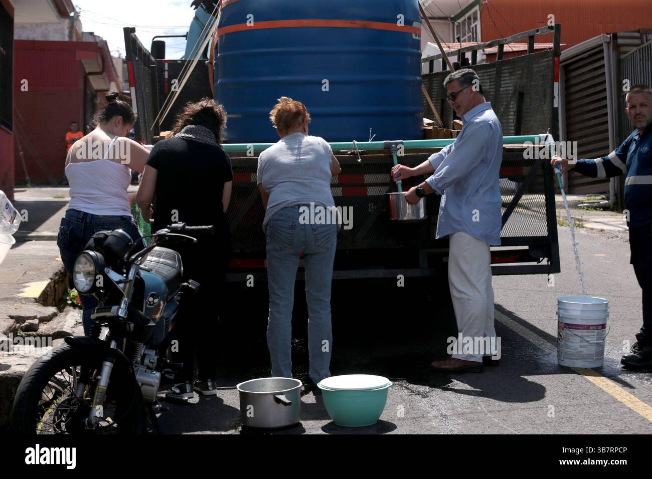 Historias de agua hi-res stock photography and images - Alamy