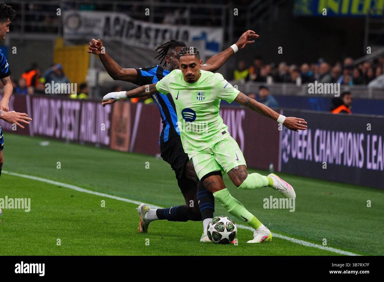 Giuseppe Meazza, Milan, Italy. 6th May, 2025. Champions League Semi ...