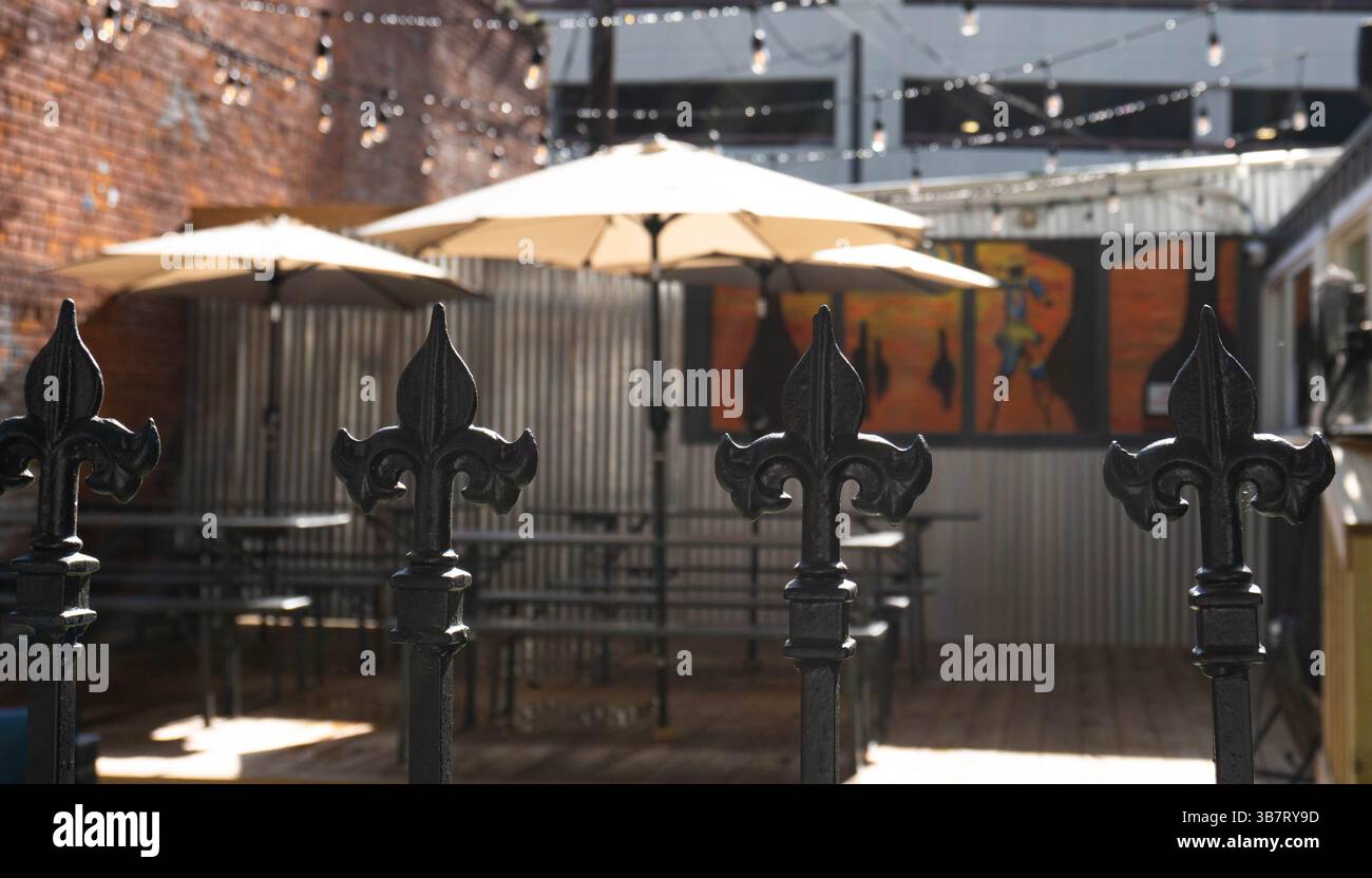 Intricate metal fence hi-res stock photography and images - Alamy